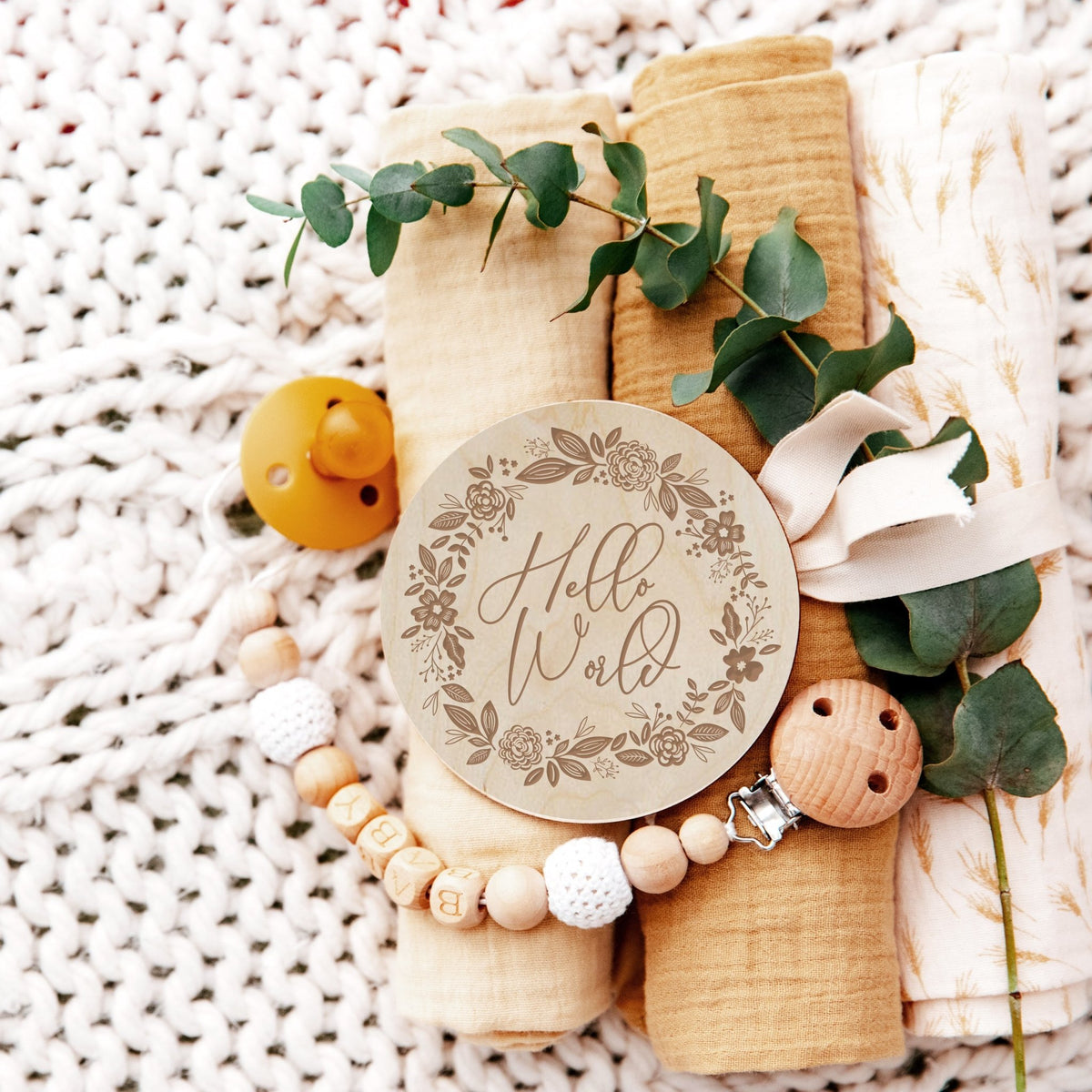Hello World floral Baby milestone disc, baby announcement – Birch and Tides
