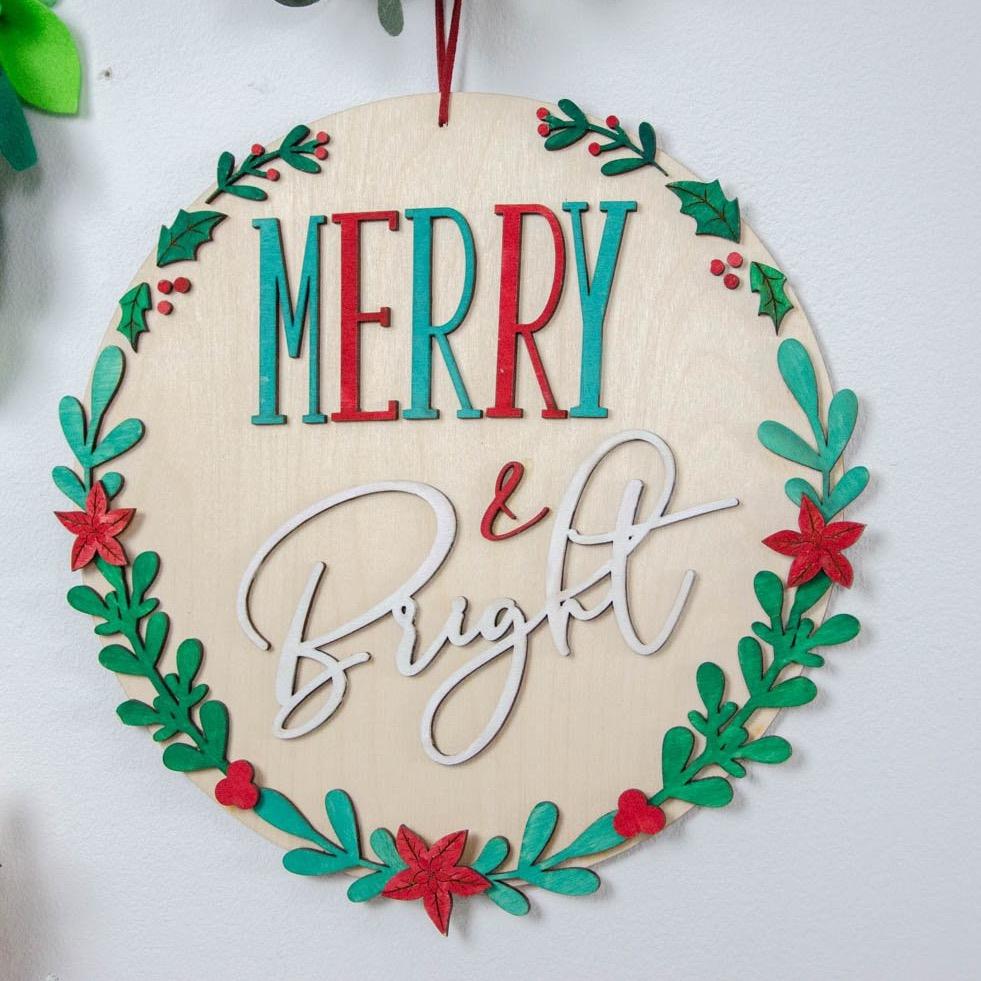 Merry & Bright wooden wall sign – Birch and Tides